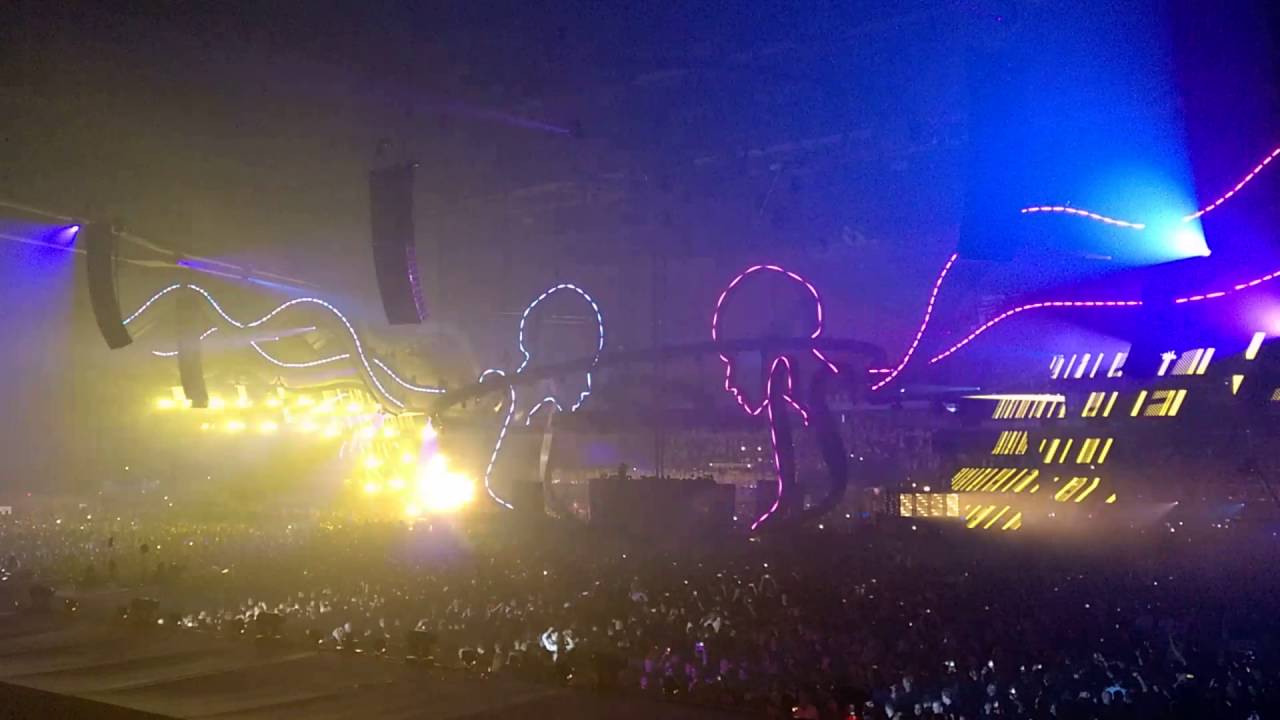 Sensation 2016 Amsterdam - Angels and Demons - The Battle [HD] - YouTube