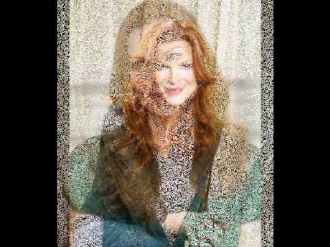 Marcia Cross Pictures- Kissin U