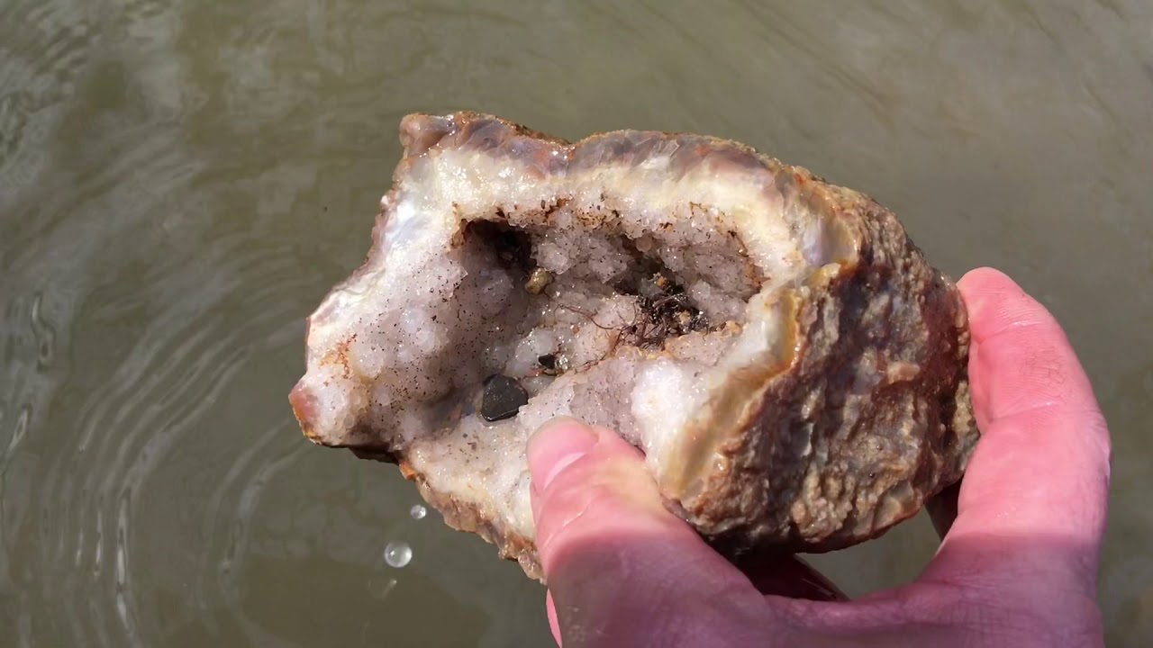 Spring 2021 agate geode hunt after record flooding in Estill County Ky ...