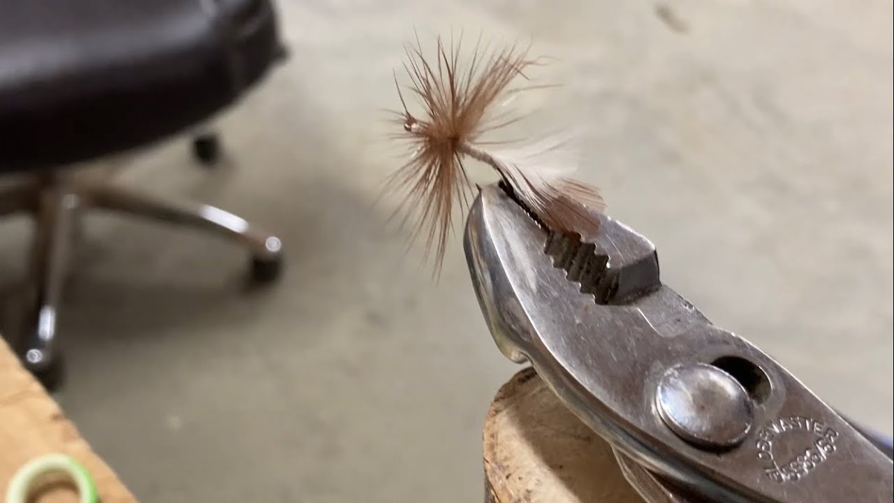 How to Tie an easy practical fly! - YouTube