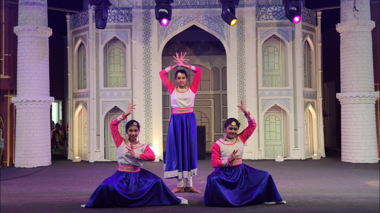 Dance at Sheikh Zayed Festival, Abu Dhabi - YouTube