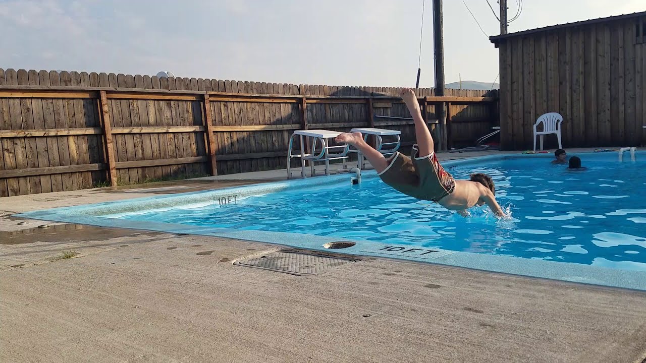 POOL FAILS!!💧 - YouTube