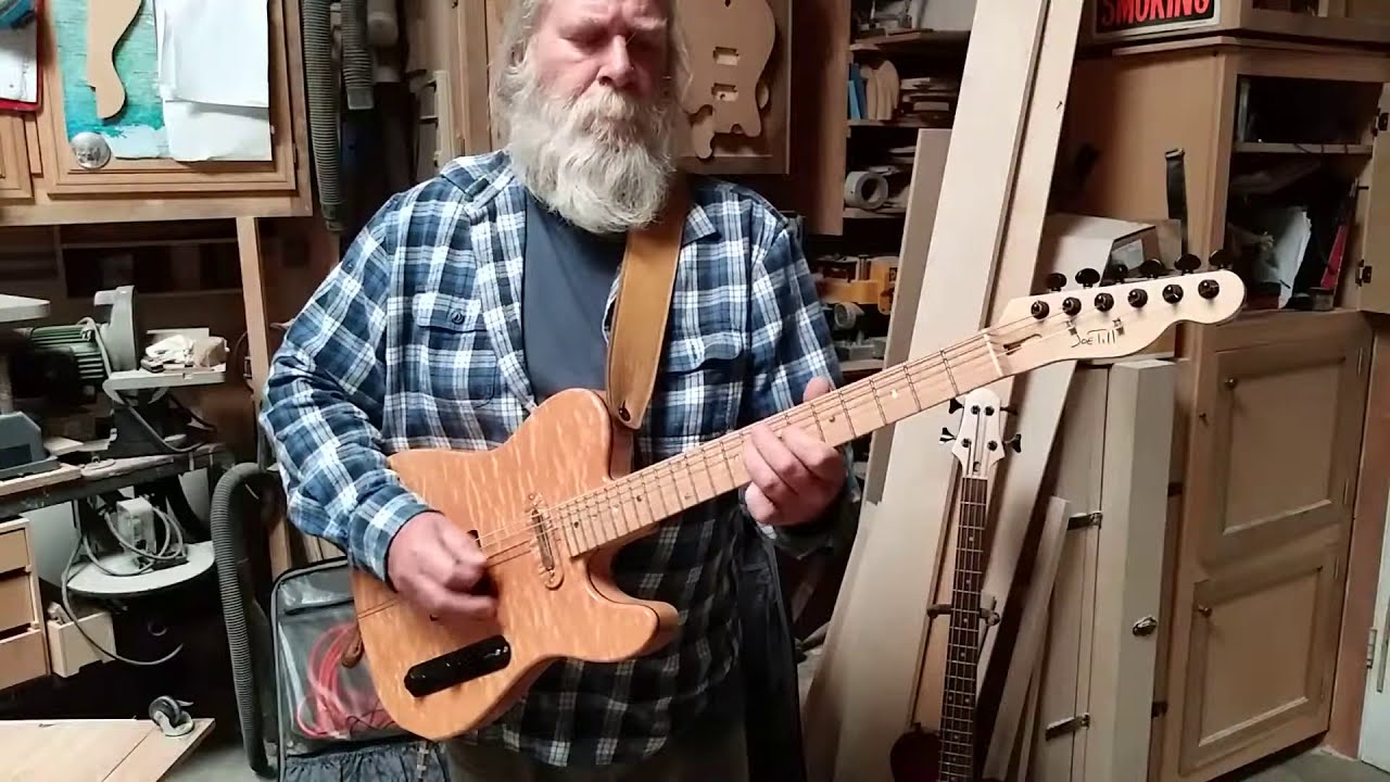 Painfully Happy Guitar Playing - YouTube