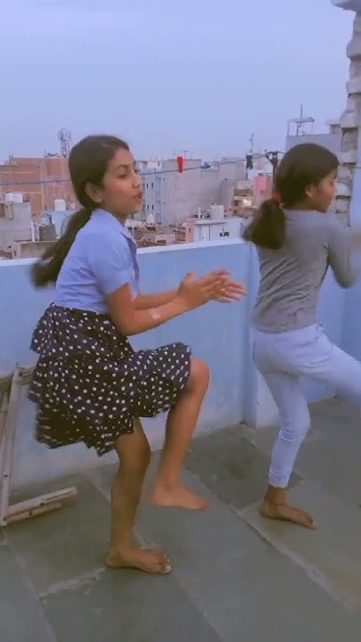 #dance in song savaria☺️☺️ - YouTube