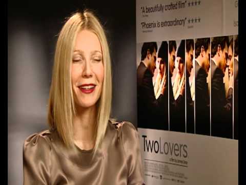 Gwyneth Paltrow discussing Two Lovers and Joaquin Phoenix - YouTube