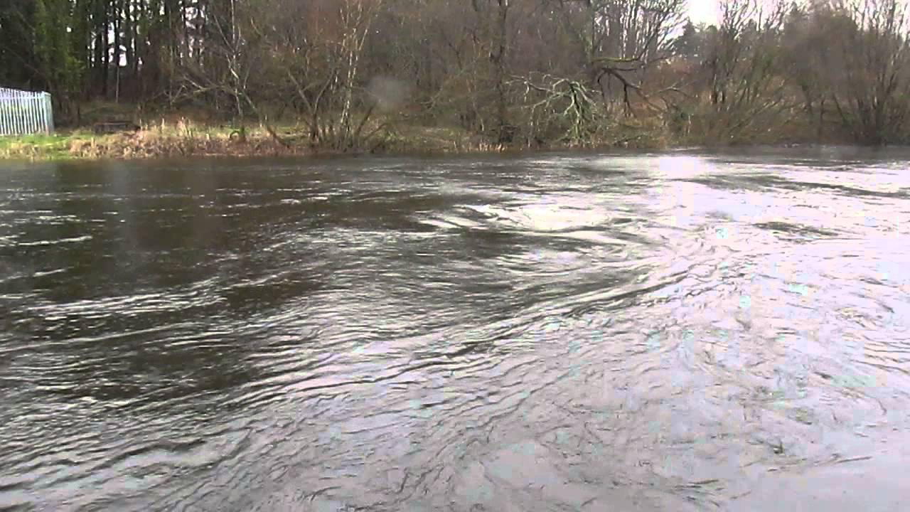 River Leven at Full spate. Scotland. - YouTube