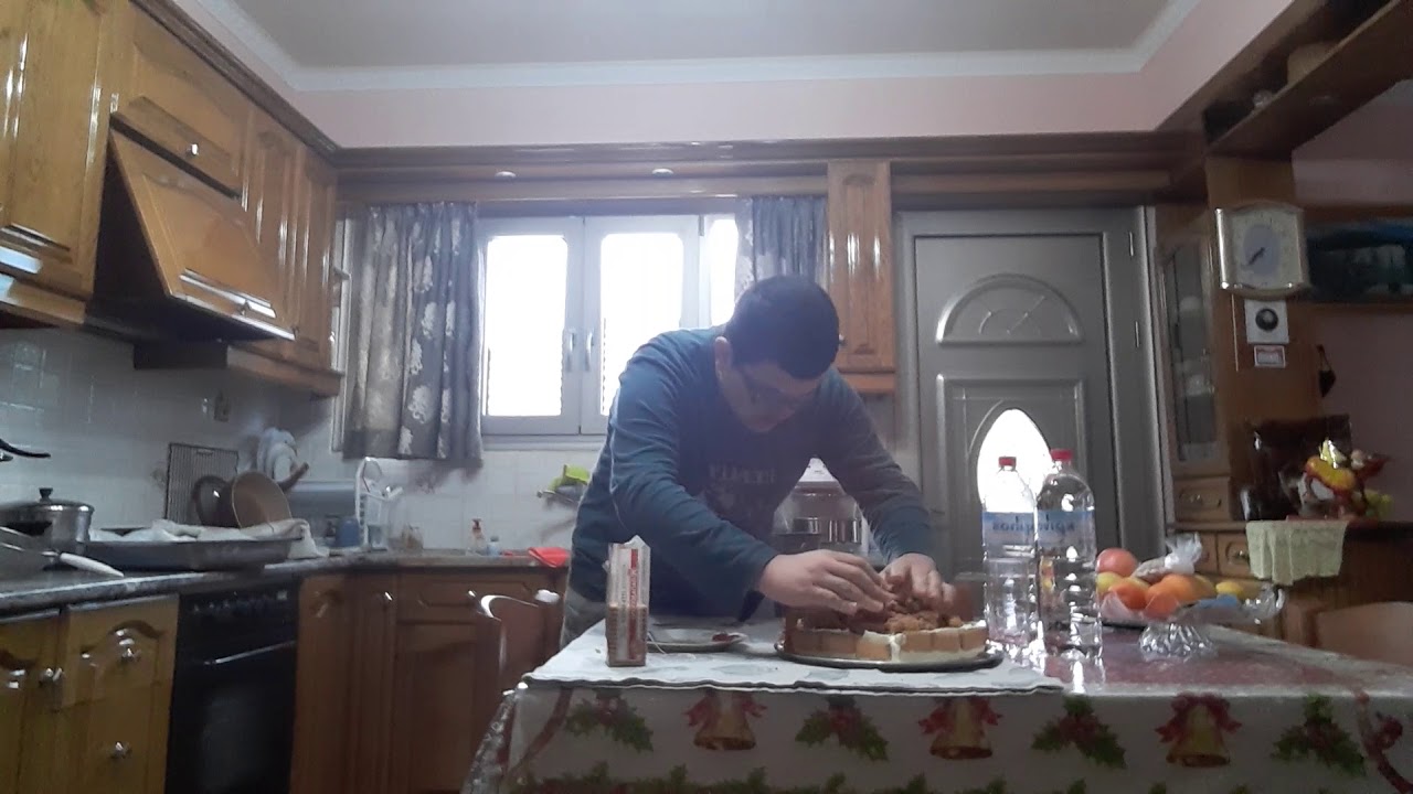 Τουρτα με γιαουρτι λευκη σοκολατα και μπισκοτα Πτι- μπερ (3) - YouTube