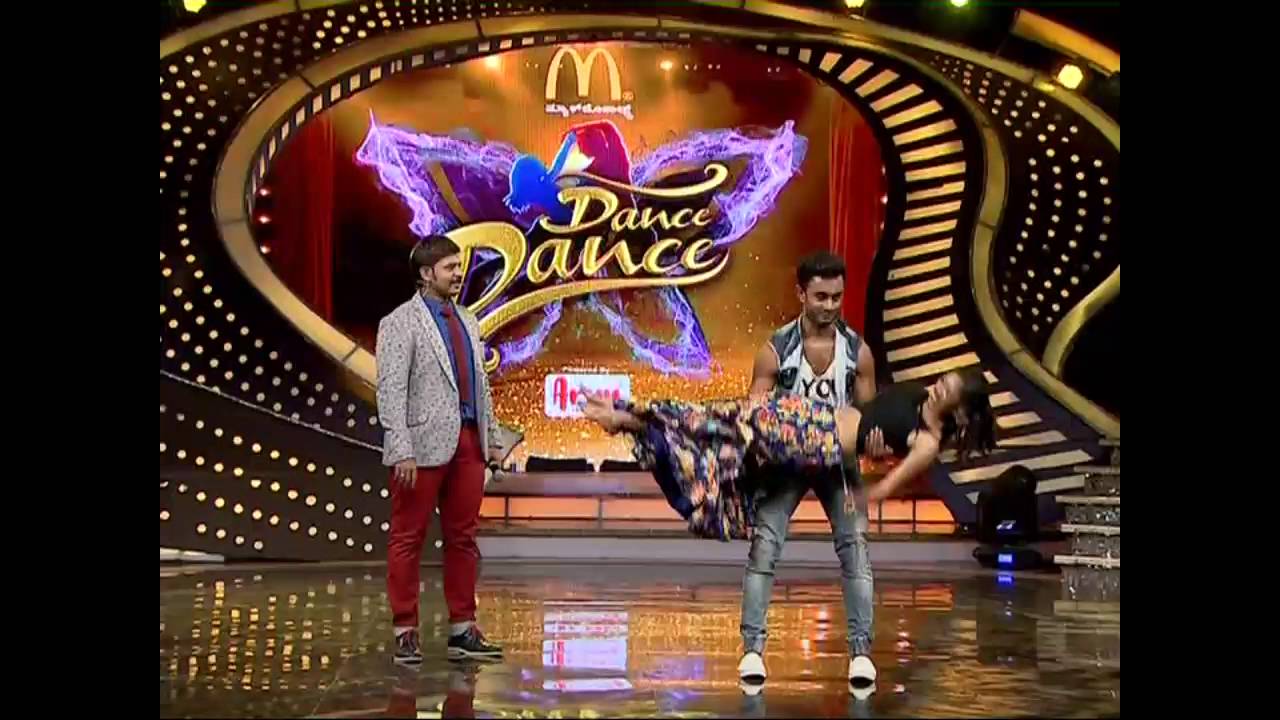 indian girl shoulder ride 9 - YouTube