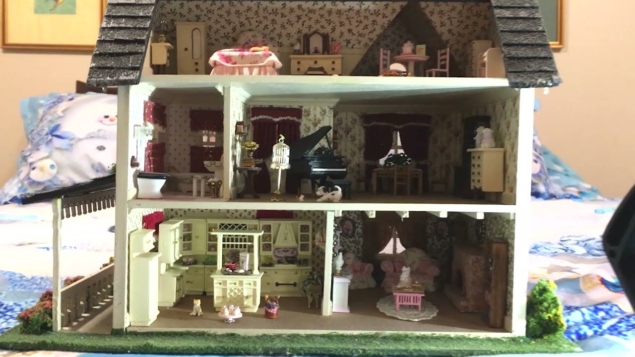 Small Quarter 1:48 Scale Dollhouse Tour - YouTube