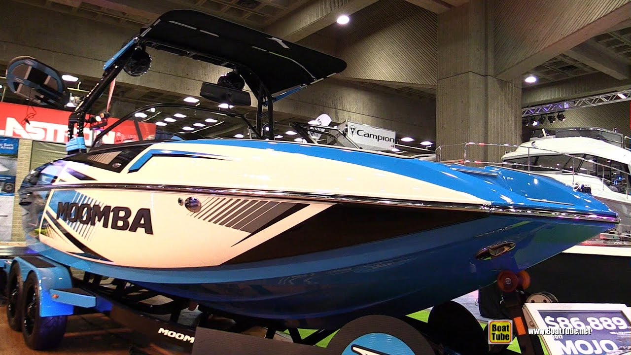 2017 Moomba Mojo Wake Boat - Walkaround - 2017 Montreal Boat Show - YouTube