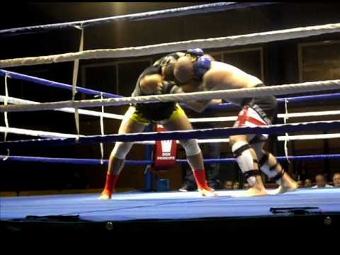 Paul Baw V's Tyronne Gracia - YouTube