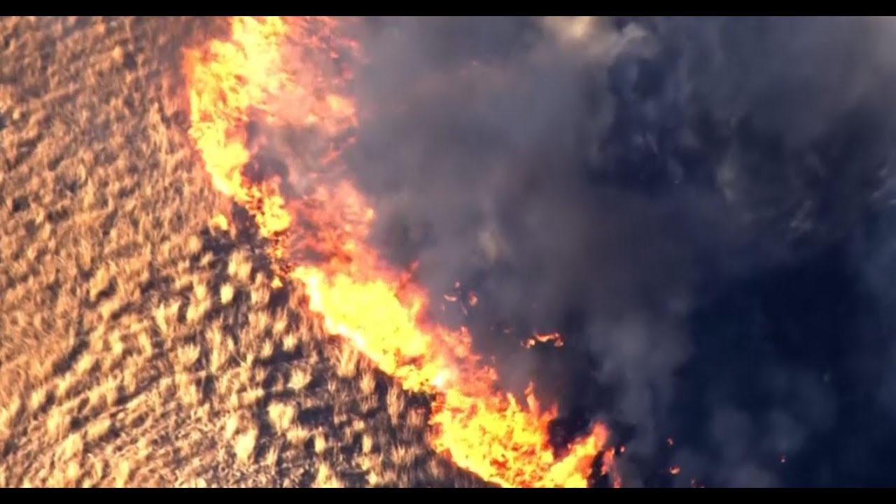 Kincade Fire: Raw helicopter video of Kincade Fire flames near ...
