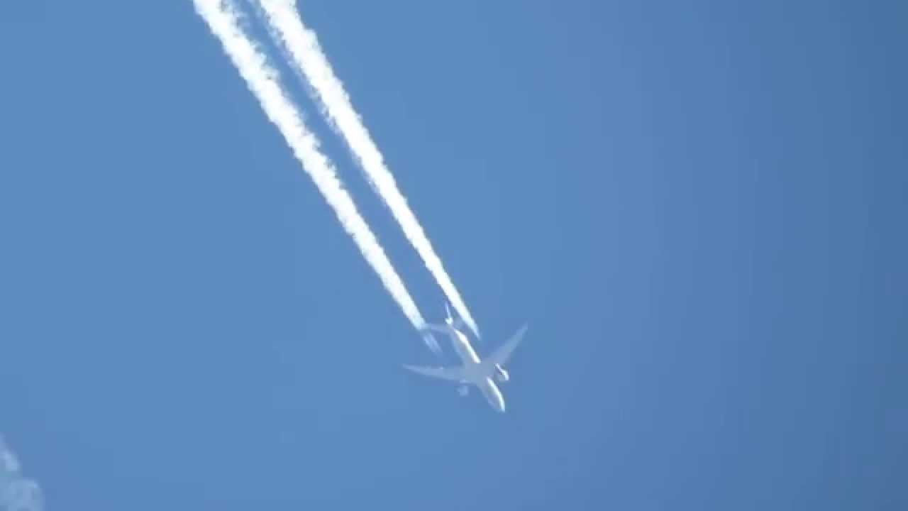 High altitude plane footage - YouTube