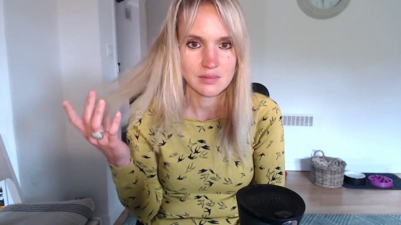 Lisa Cairns - Prázdnota - Nedualita - YouTube