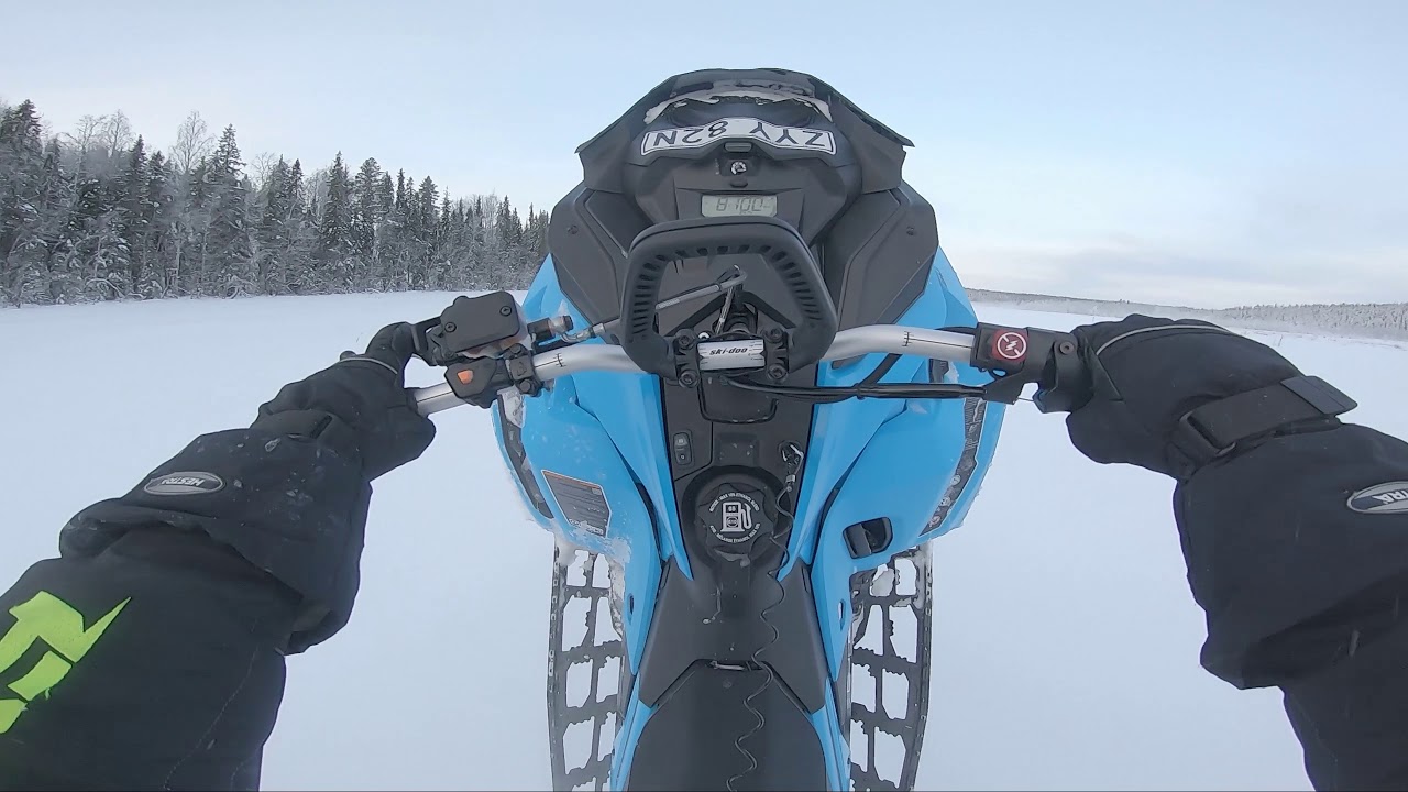 2022 Ski Doo Summit 146