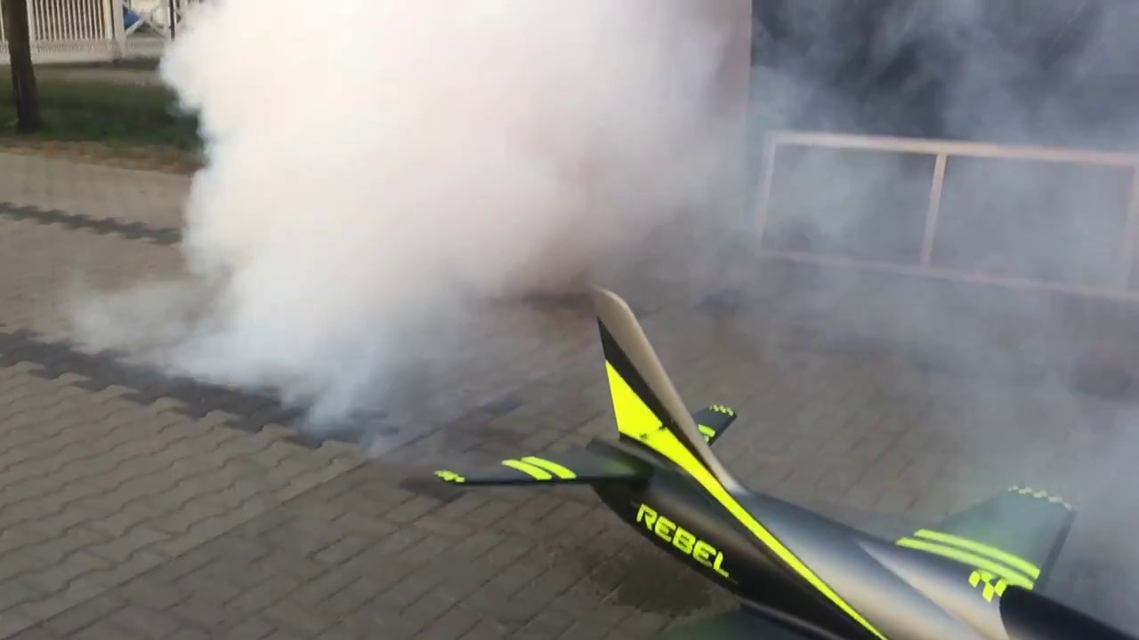 Last fogging test before fly. REBEL with the JETPOL GTM100 jet engine ...