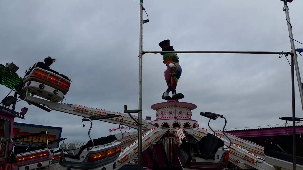 Fairground Ride at Hunstanton Part 1 - YouTube
