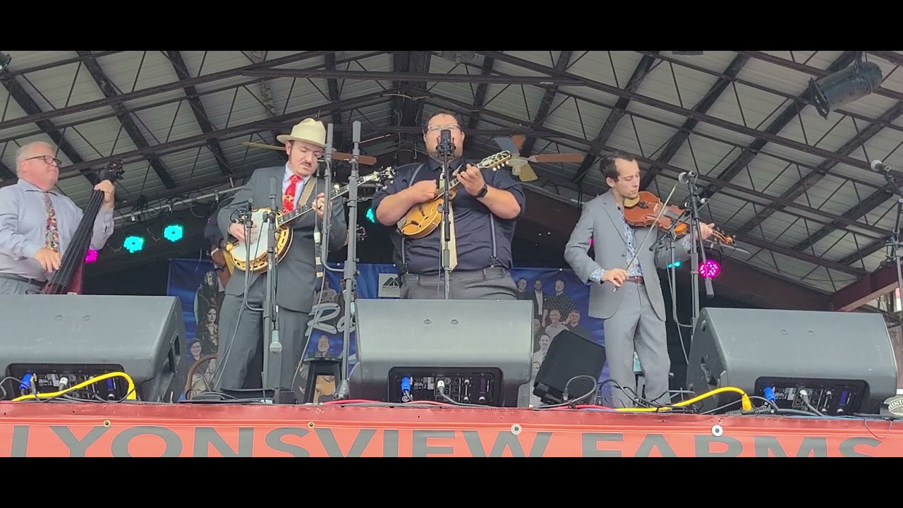 Johnny B. Goode / Seth Mulder and Midnight Run - YouTube