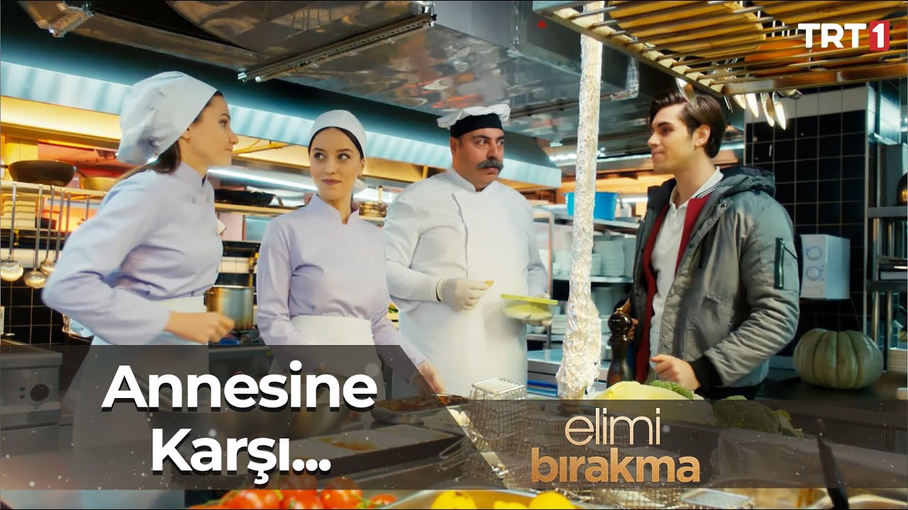 Arda, Azra'ya yardımcı oluyor! - Elimi Bırakma 25. Bölüm - YouTube