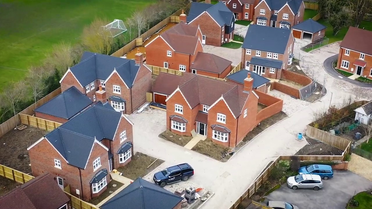 Broadwater Place, Manor Road, Wantage - YouTube