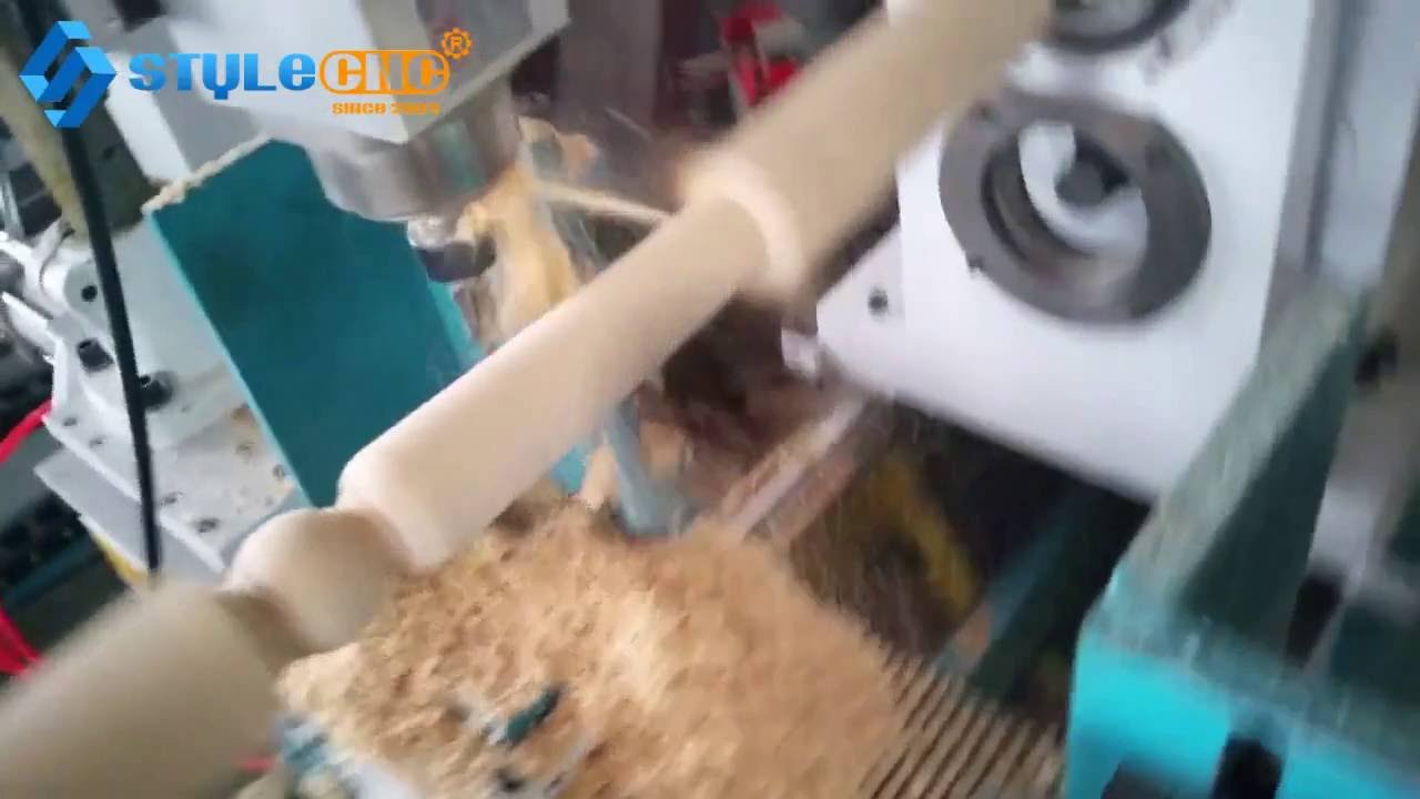 CNC wood turning lathe machine processing for wooden Roman column ...