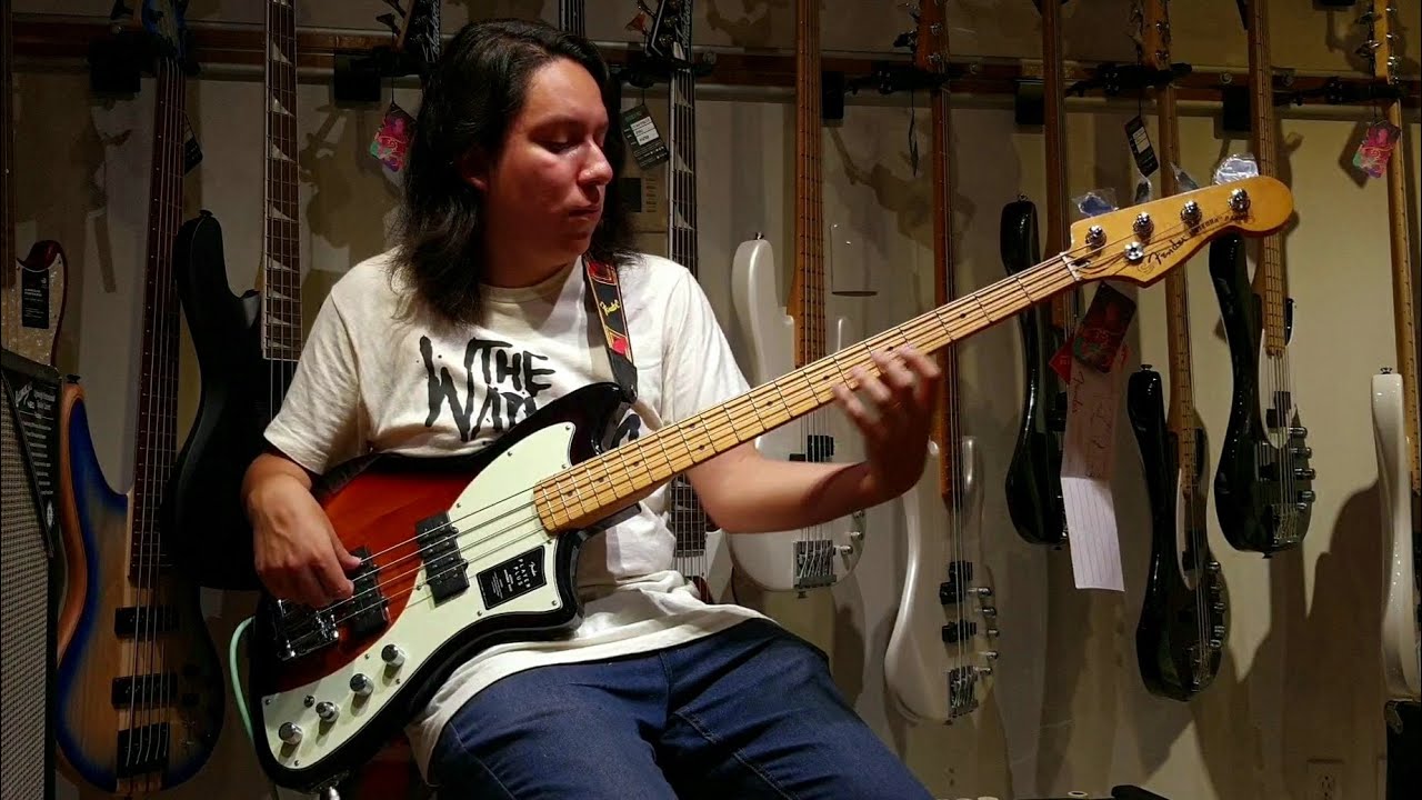 Fender Meteora Bass Jam! - YouTube