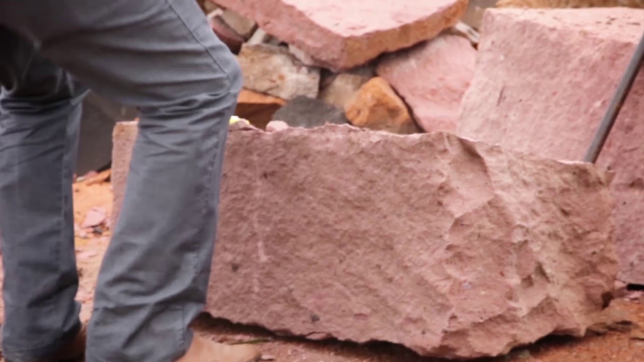 Cantera Stone Pillars - Piedras Mundiales The Stone Center - YouTube