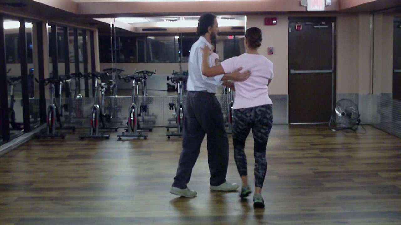 Lindy Swing Basic 0010 Closed Quarter Turn - YouTube