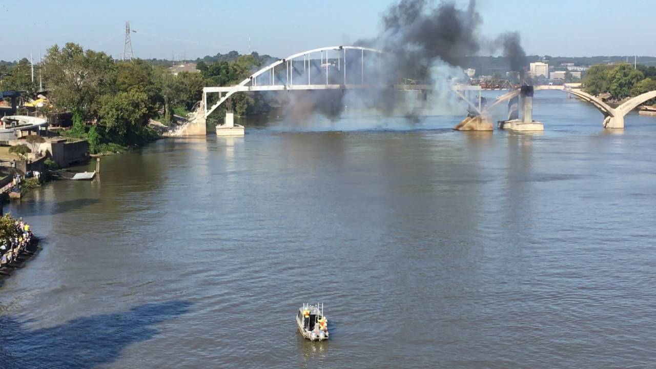 Explosives Fail To Bring Down Broadway Bridge - YouTube