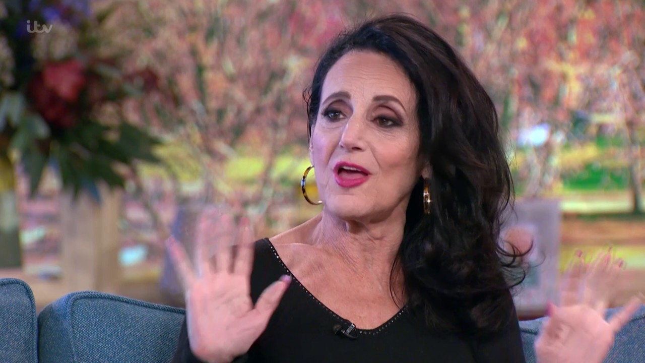 Lesley Joseph Has Very Short Legs | This Morning - YouTube