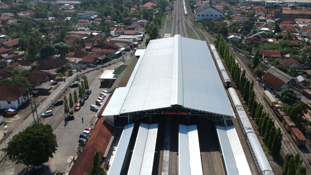 PEMBANGUNAN STASIUN KROYA CILACAP BARU SELESAI VIEW DARI UDARA - YouTube