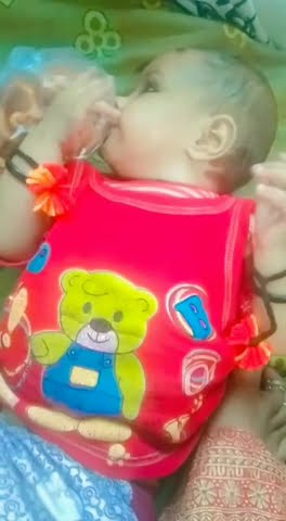 meri princess kaise khane ki kosis kr rhi h #love my doughter - YouTube