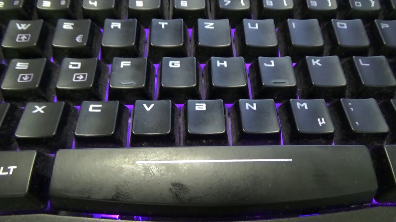 HOW TO PRESS V ON THE KEYBOARD | 01 - YouTube