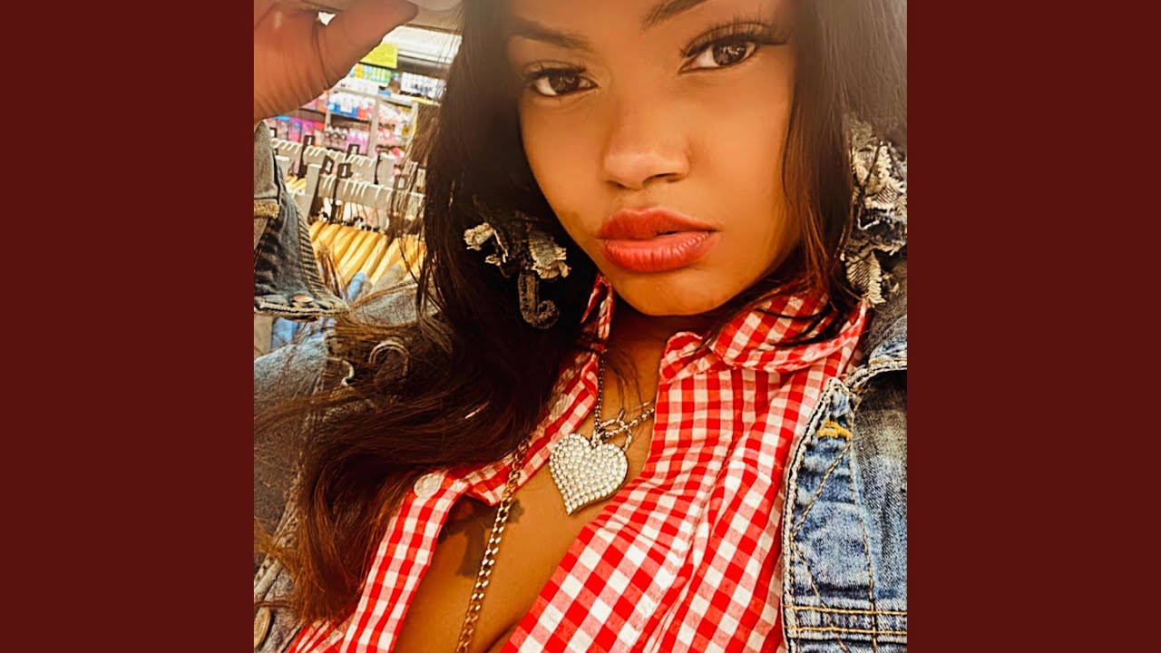 Giggitty " back pockets" - YouTube