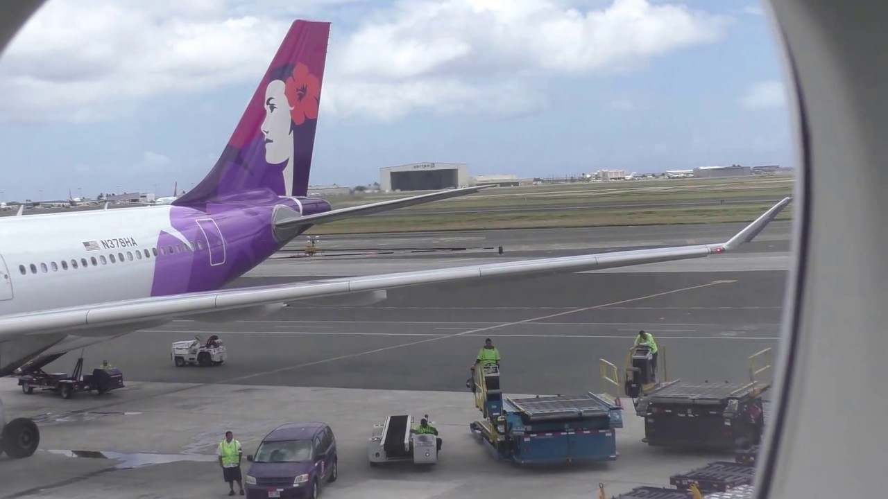 B747-8i take off from Honolulu International Airport - YouTube