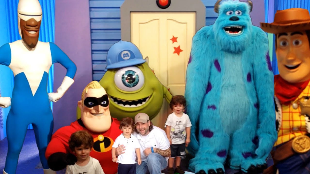 Meeting Monsters Inc.Toy Story Woody Buzz Incredibles Cars Lightning ...