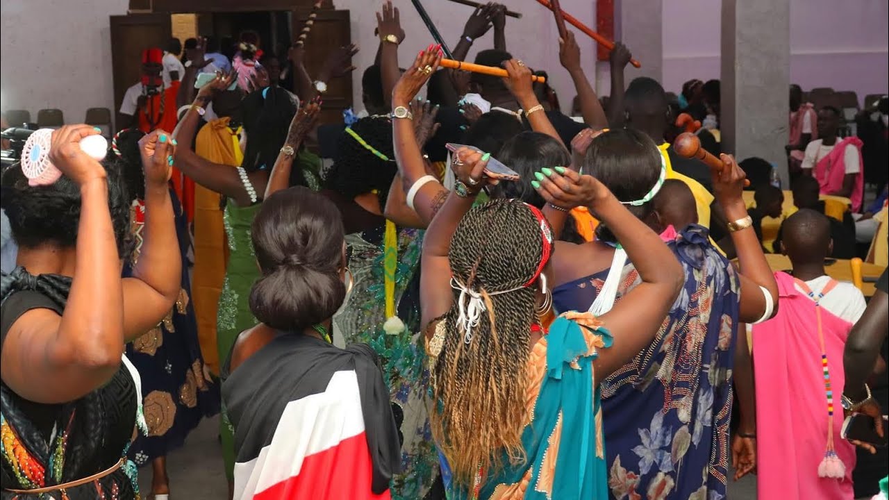 SHILLUK Warriors song by Khames Olwak SHILLUK music - YouTube