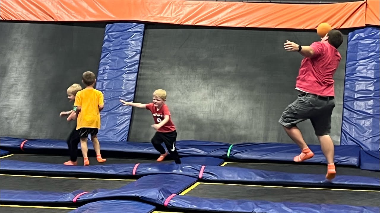 Sky Zone Trampoline Park - YouTube