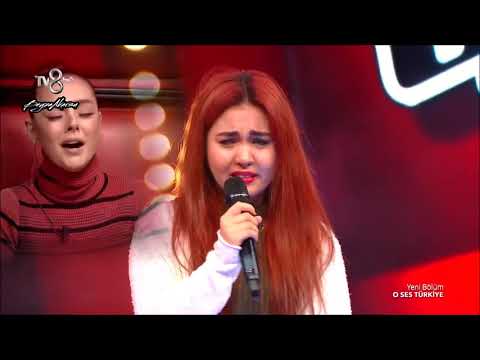 Tüm Jüriyi Ağlattı Hadise ve Ebru Gündeş Eşlik Etti O Ses Türkiye