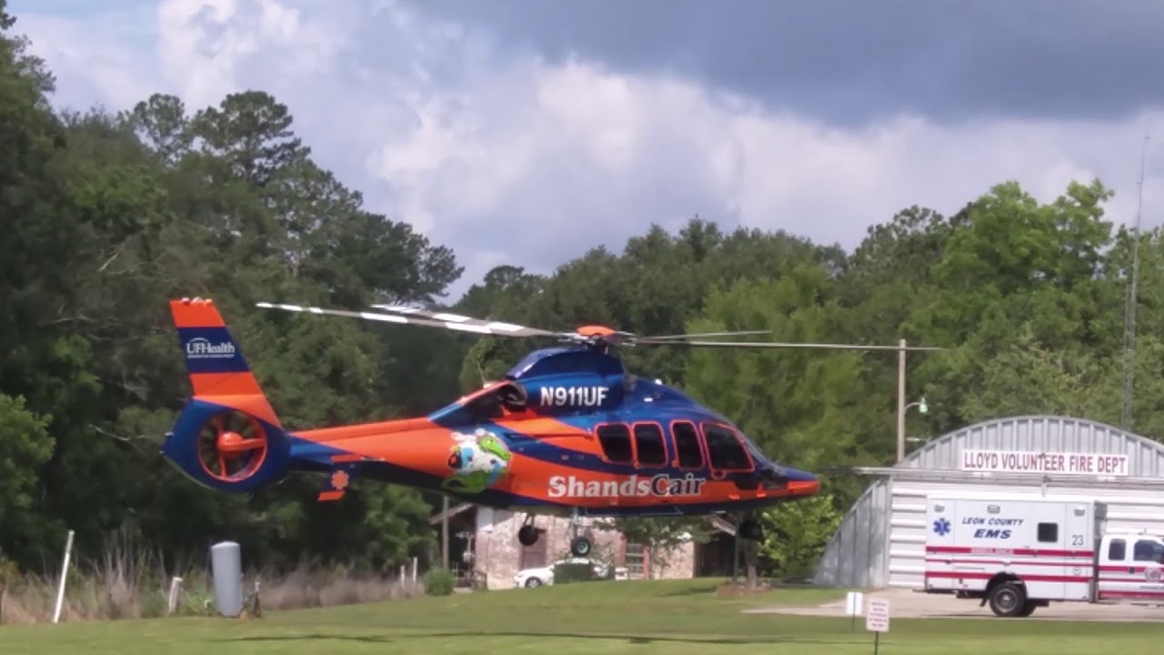 N911UF lands in Lloyd - YouTube