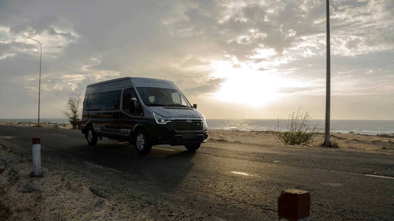 Xe Ford Transit VIP Lounge 1080p - YouTube