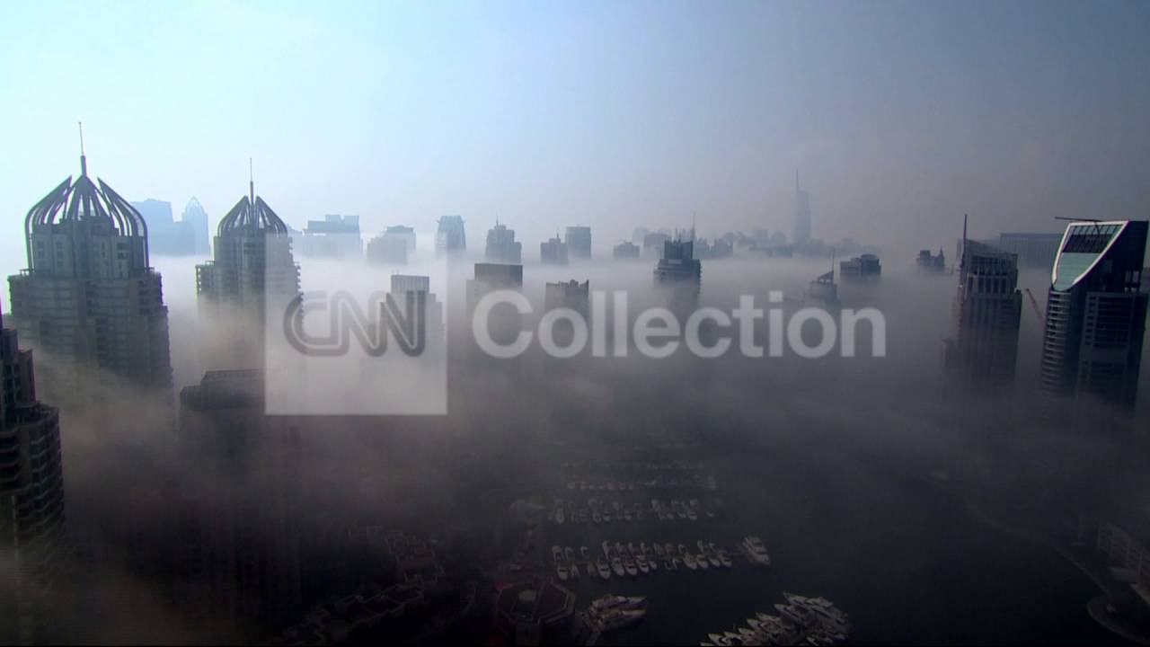 FOG ROLLS THROUGH DUBAI (TIMELAPSE) - YouTube