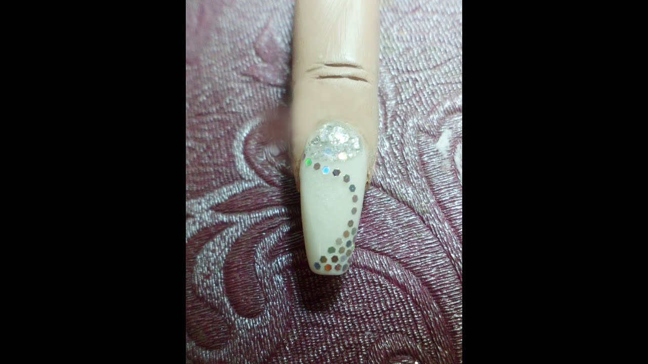 Acrylic Nails/ Uñas esculpidas - punta coffin blanca - YouTube