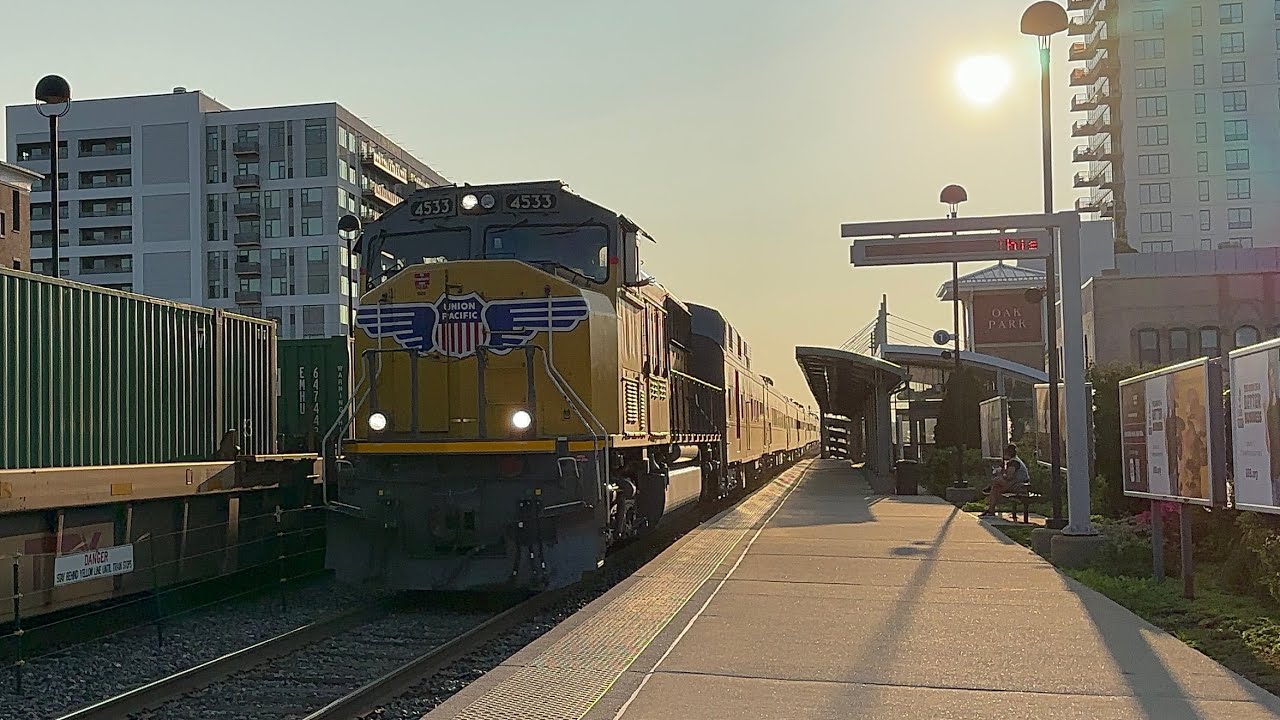 UP 4533 leads a OCS train past oak park IL 8/27/23 - YouTube