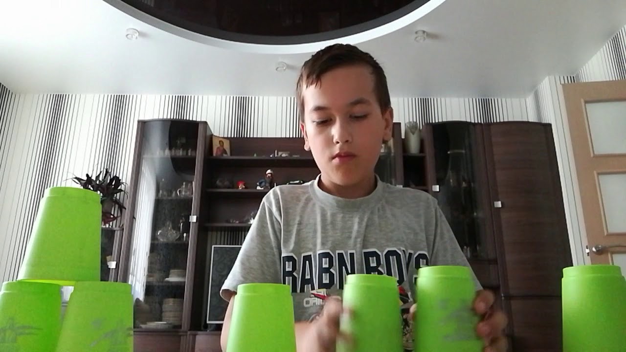 Капстекинг MAGIC FLYING CUP - YouTube