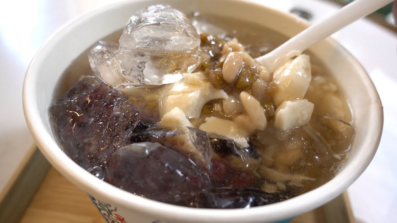 Tofu Pudding Douhua Sweet Dessert [4K] 대만 전통 디저트 또우화 豆花 - YouTube