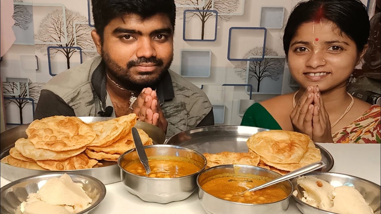 TODAY'S EATING LUCHI GHUGNI SUJI HALUA INDIAN EATING SHOW MUKBANG ...