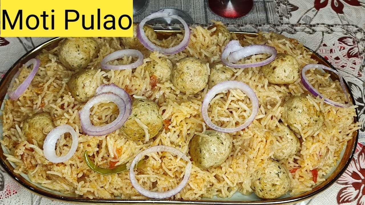 Chicken Moti Pulao Recipe by Cooking with Maheeen - YouTube