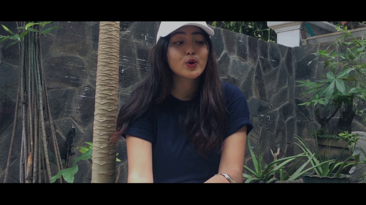 Resky Indah Syakila - (COVER) Aku pergi (Alika) - YouTube