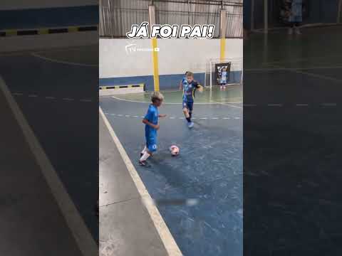 Já foi pai! #futebol #futsal #dribles #driblefutsal #varzea